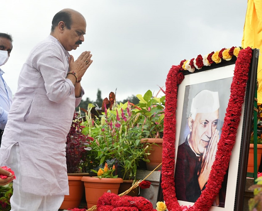 ಜವಾಹರಲಾಲ್‌ ನೆಹರೂರನ್ನು ಹಾಡಿ ಹೊಗಳಿದ ಮುಖ್ಯಮಂತ್ರಿ ಬೊಮ್ಮಾಯಿ! | Naanu gauri